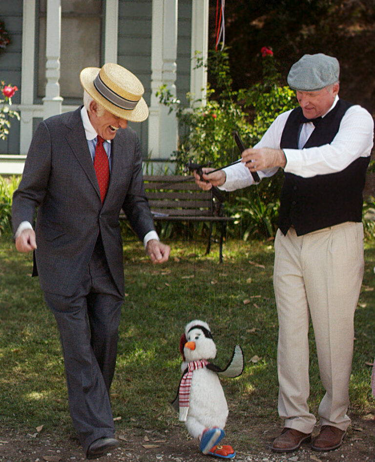 Buttons: a Christmas Tale (Movie Review) #TigerStrypesBlog