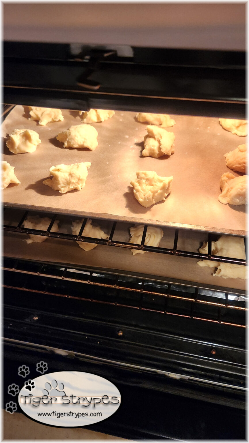 "Bake It" Fun with BaKIT Box #TigerStrypesBlog